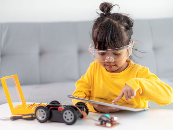 Building Up STEAM: Easy Ideas to Try at Home - Hawaii Parent